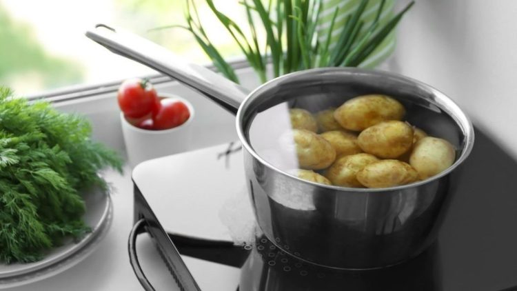 Don’t Throw Away Potato Cooking Water Anymore! Discover 5 Ways to Reuse ...